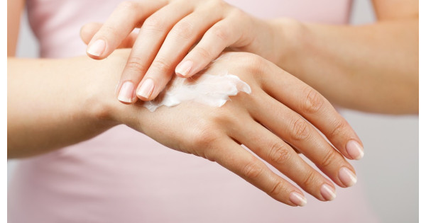 Nega rok in nohtov - Lekarna Ljubljana